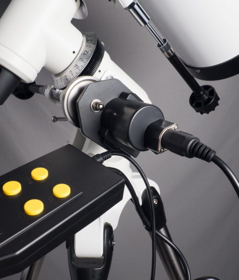 Télescope STELESCOPE 130 avec moteur de suivi inclus