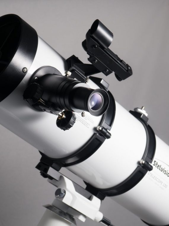 Télescope STELESCOPE 130 avec moteur de suivi inclus