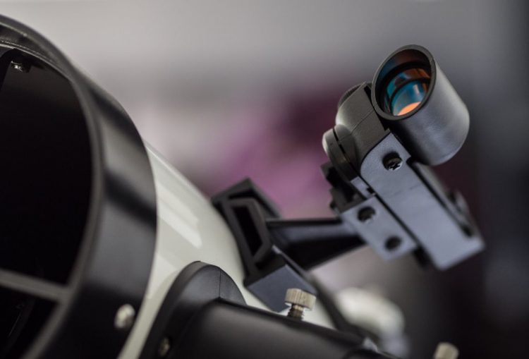 Télescope STELESCOPE 130 avec moteur de suivi inclus