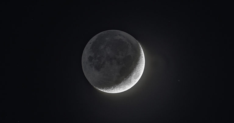 Qu'est-ce que la lumière cendrée de la Lune
